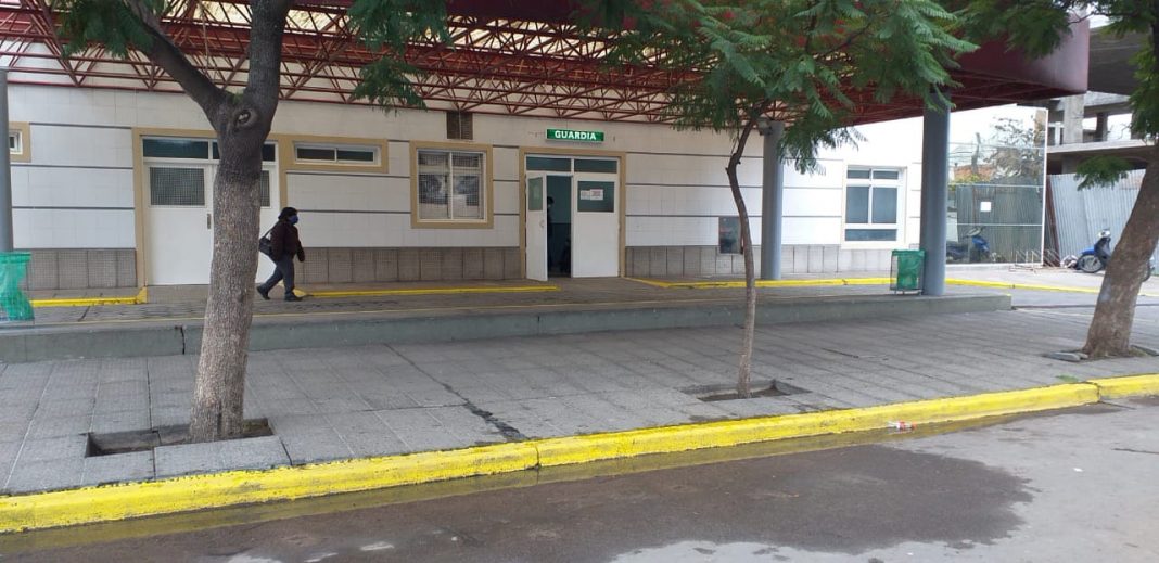 El Hospital Municipal de Bahía está colapsado y los profesionales ...